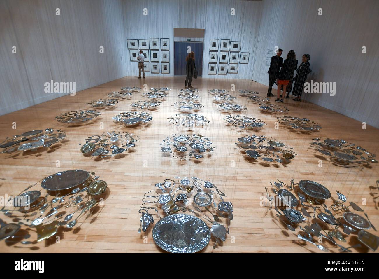 London, Großbritannien, 17.. Mai 2022, Cornelia Parker Ausstellung in ...