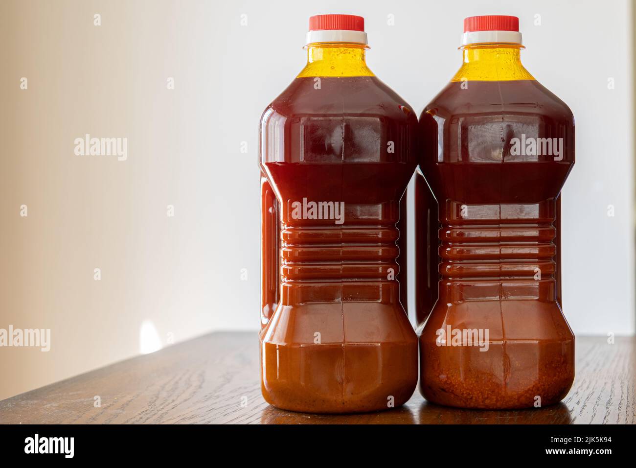 Red palm oil -Fotos und -Bildmaterial in hoher Auflösung – Alamy