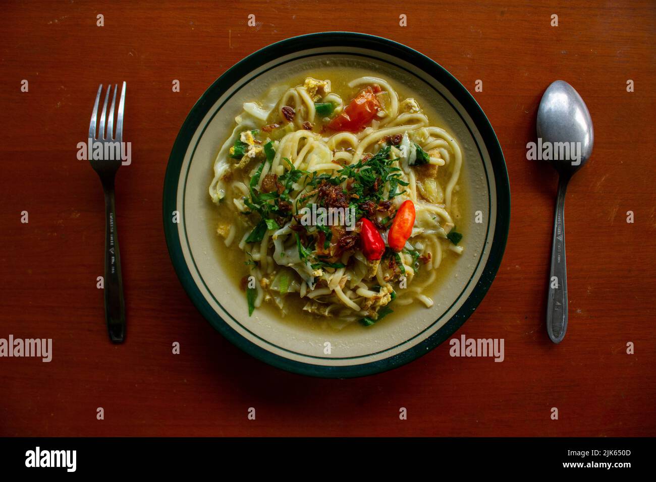 Bakmi rebus -Fotos und -Bildmaterial in hoher Auflösung – Alamy