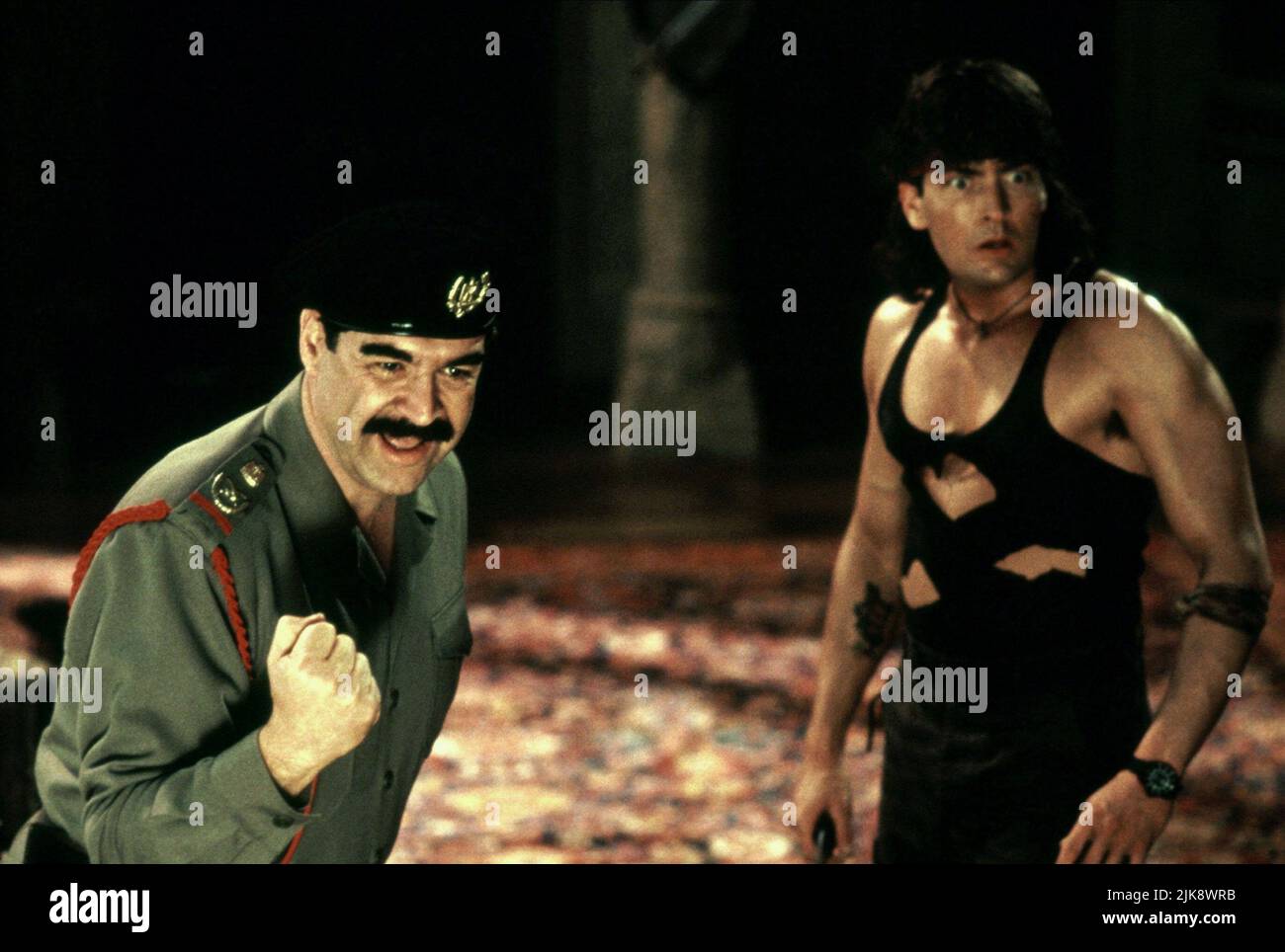 Jerry Haleva Als Saddam Hussein Und Charlie Sheen Film Hot Shots! Part Deux (1993) Charaktere ...