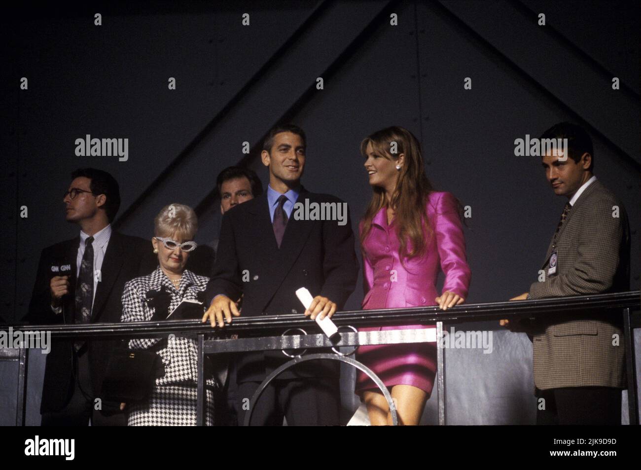 Elle macpherson batman robin 1997 -Fotos und -Bildmaterial in hoher ...