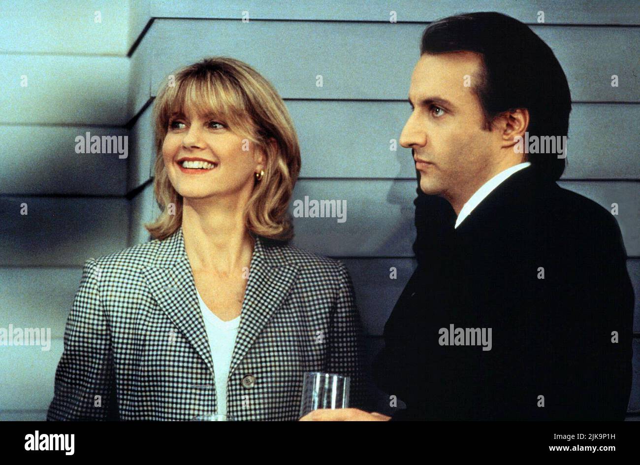 Olivia Newton-John & Bronson Pinchot Film: IT'S My Party (1996) Charaktere: Lina Bingham & Monty ...