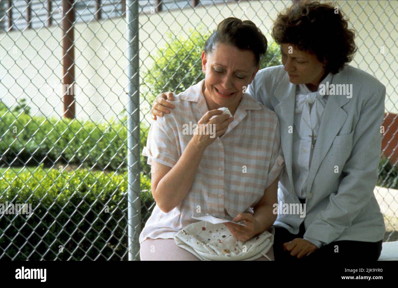 Roberta Maxwell & Susan Sarandon Film: Dead man Walking (USA/UK 1995 ...