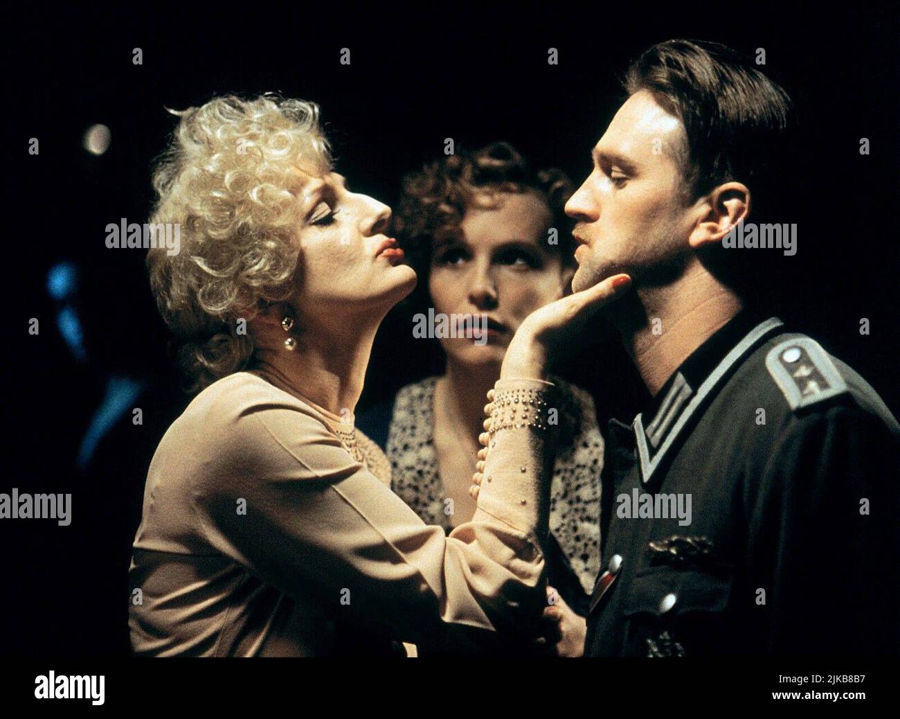 Desiree Nick,Juliane Köhler & Detlev Buck Film: Aimee & Jaguar (DE 1999 ...