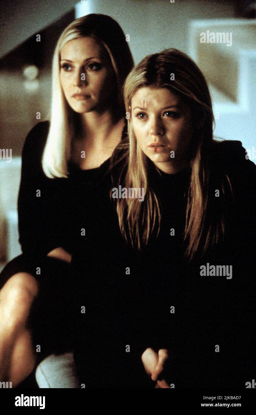 Emily Procter & Tara Reid Film Body Shots (1999) Charaktere: Whitney Bryant & Sara Olswang Regie ...
