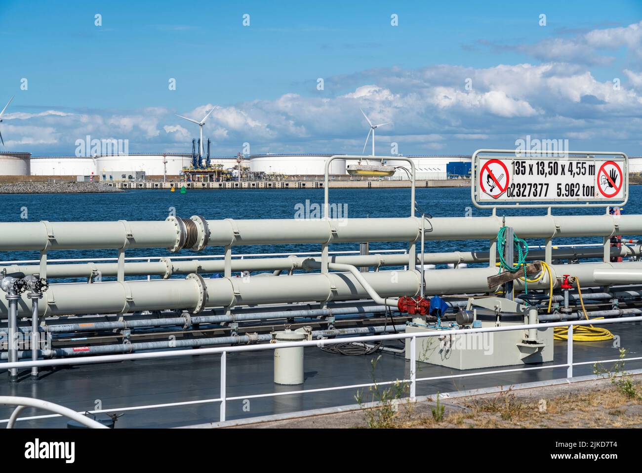 Maasvlakte olie terminal -Fotos und -Bildmaterial in hoher Auflösung ...