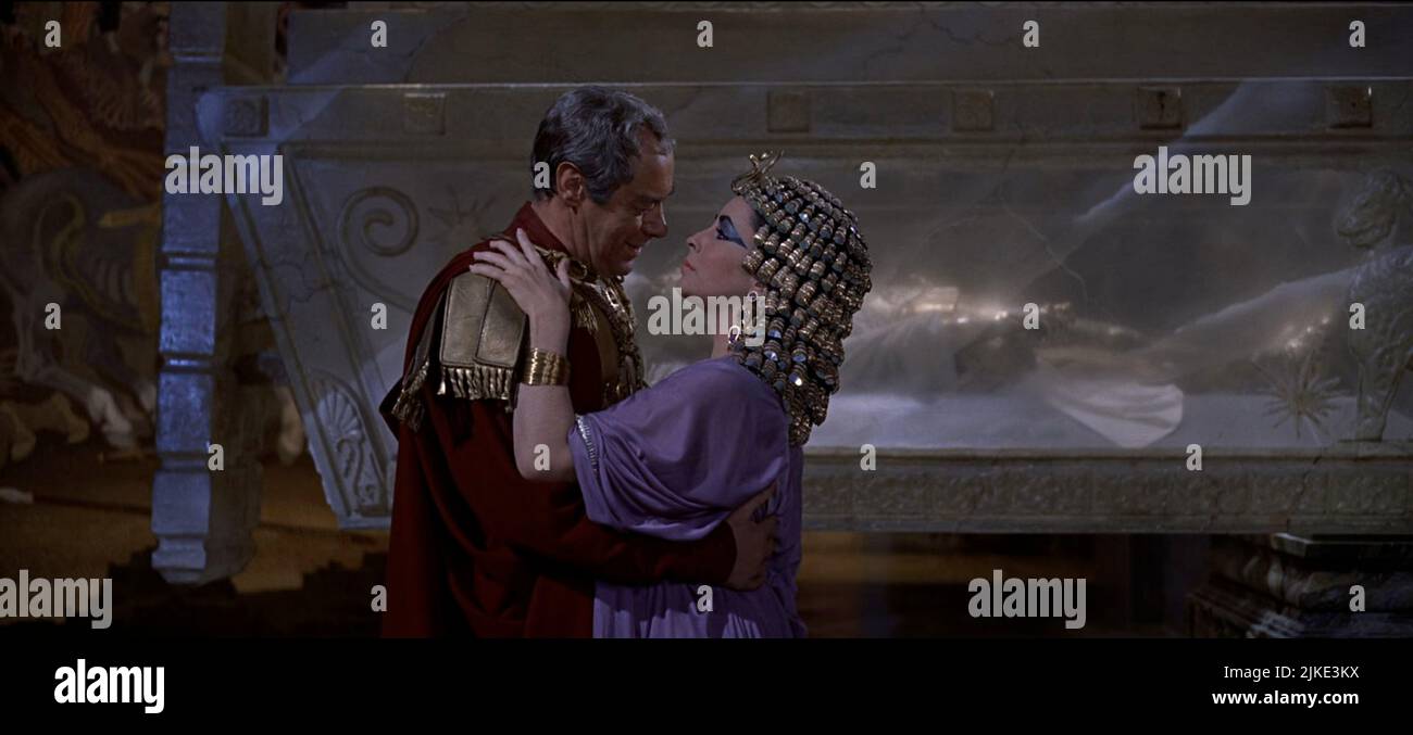 Los Angeles.CA.USA. Rex Harrison (als Julius Caesar) und Elizabeth ...