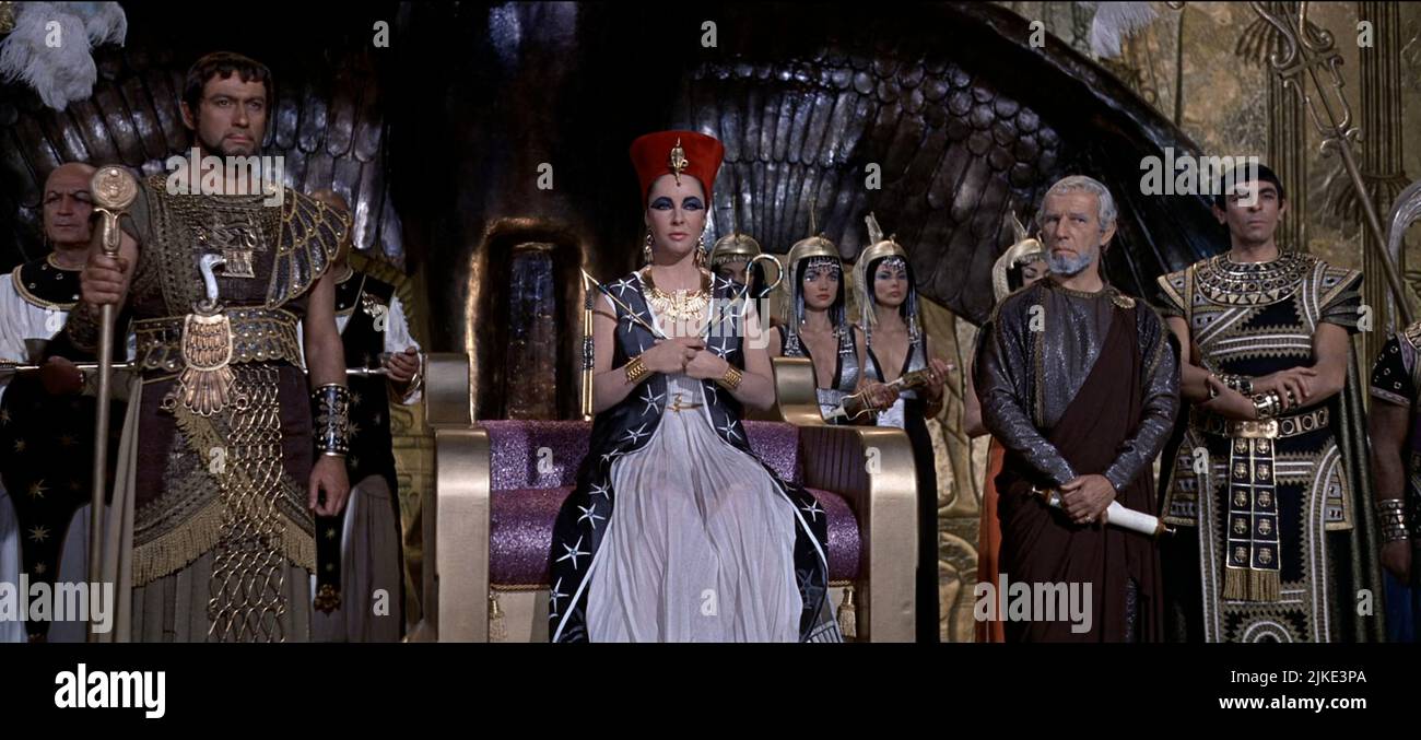 Los Angeles.CA.USA. Elizabeth Taylor (als Königin Cleopatra) mit John ...