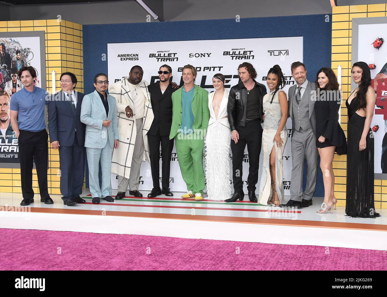 Los Angeles, USA. 01. August 2022. (L-R) KUGELBAHN gegossen - Logan ...