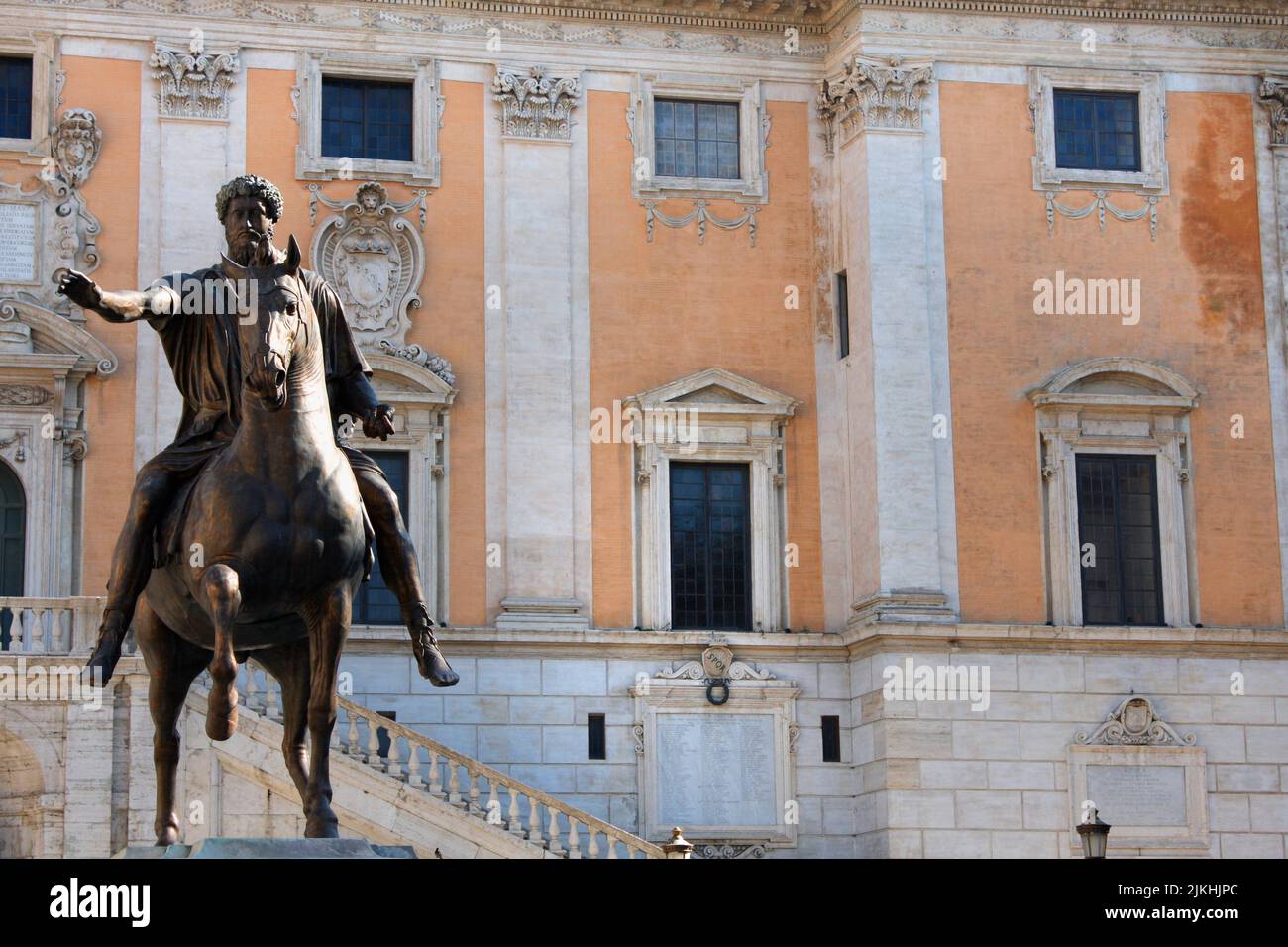 La replica della statua di marco aurelio -Fotos und -Bildmaterial in ...