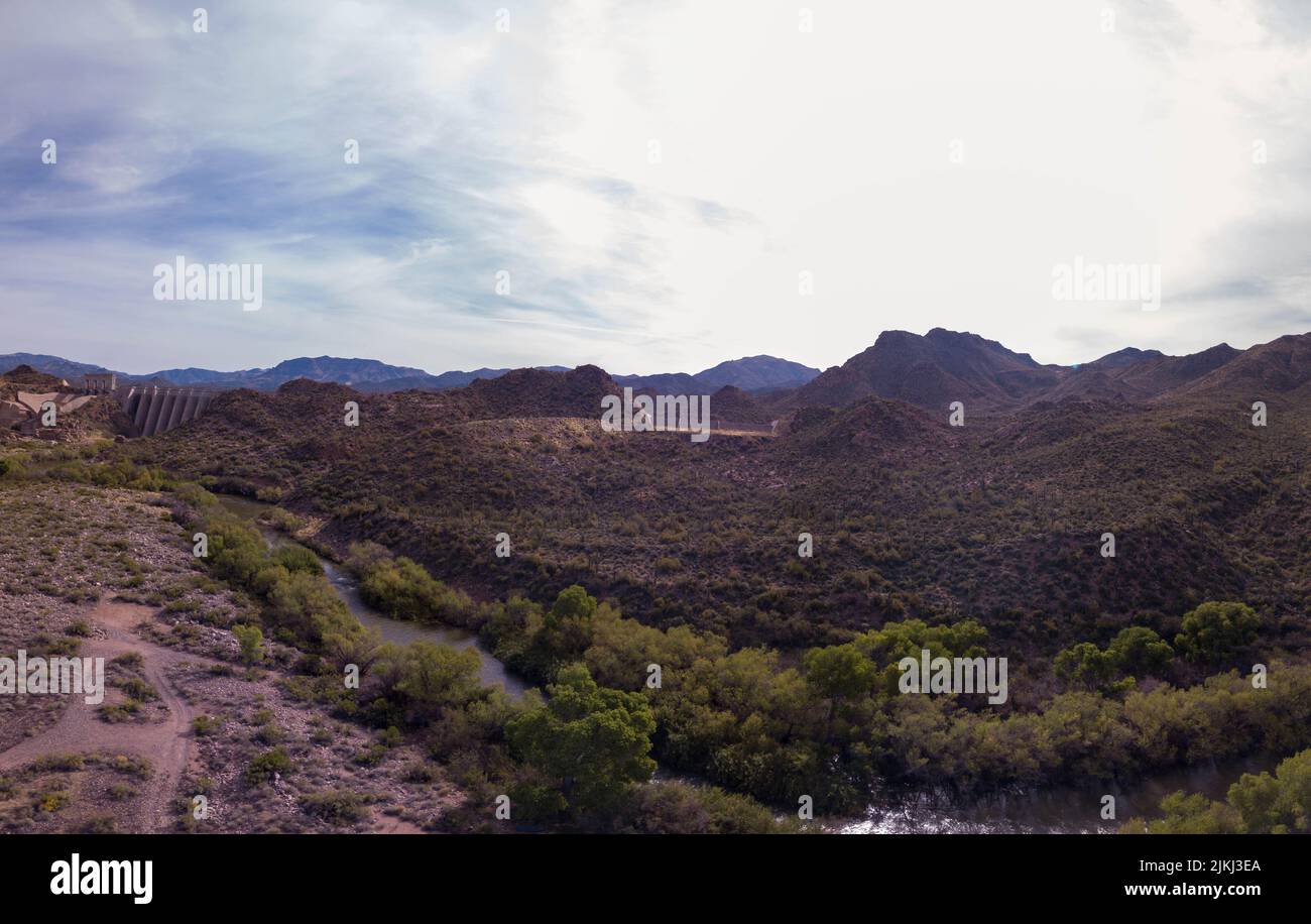 Eine wunderschöne Aufnahme des Verde River und seiner Nebenflüsse im ...