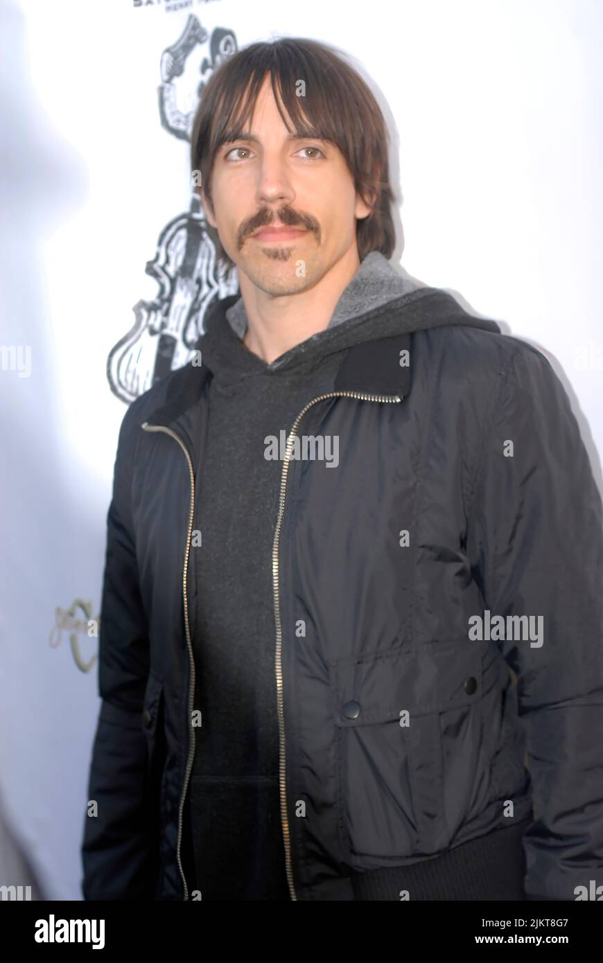 Singer anthony kiedis -Fotos und -Bildmaterial in hoher Auflösung – Alamy