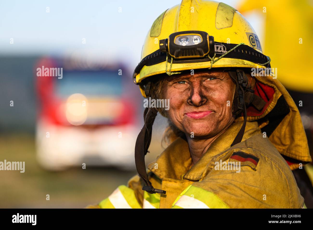 Bad Schandau, Deutschland. 03. August 2022. Julia Richardt, Freiwillige ...