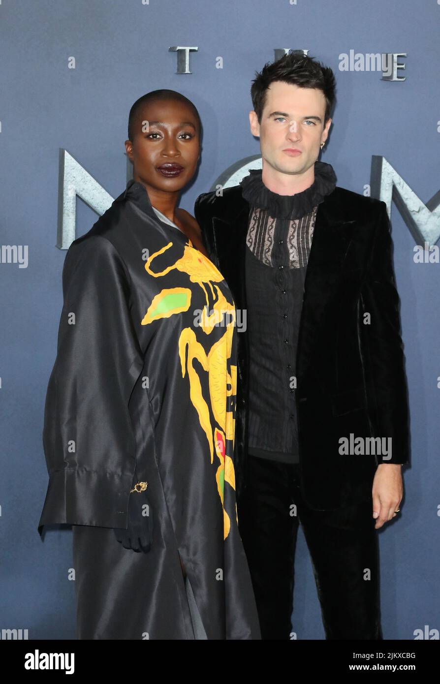 Vivienne Acheampong Und Tom Sturridge Fotos Und Bildmaterial In Hoher
