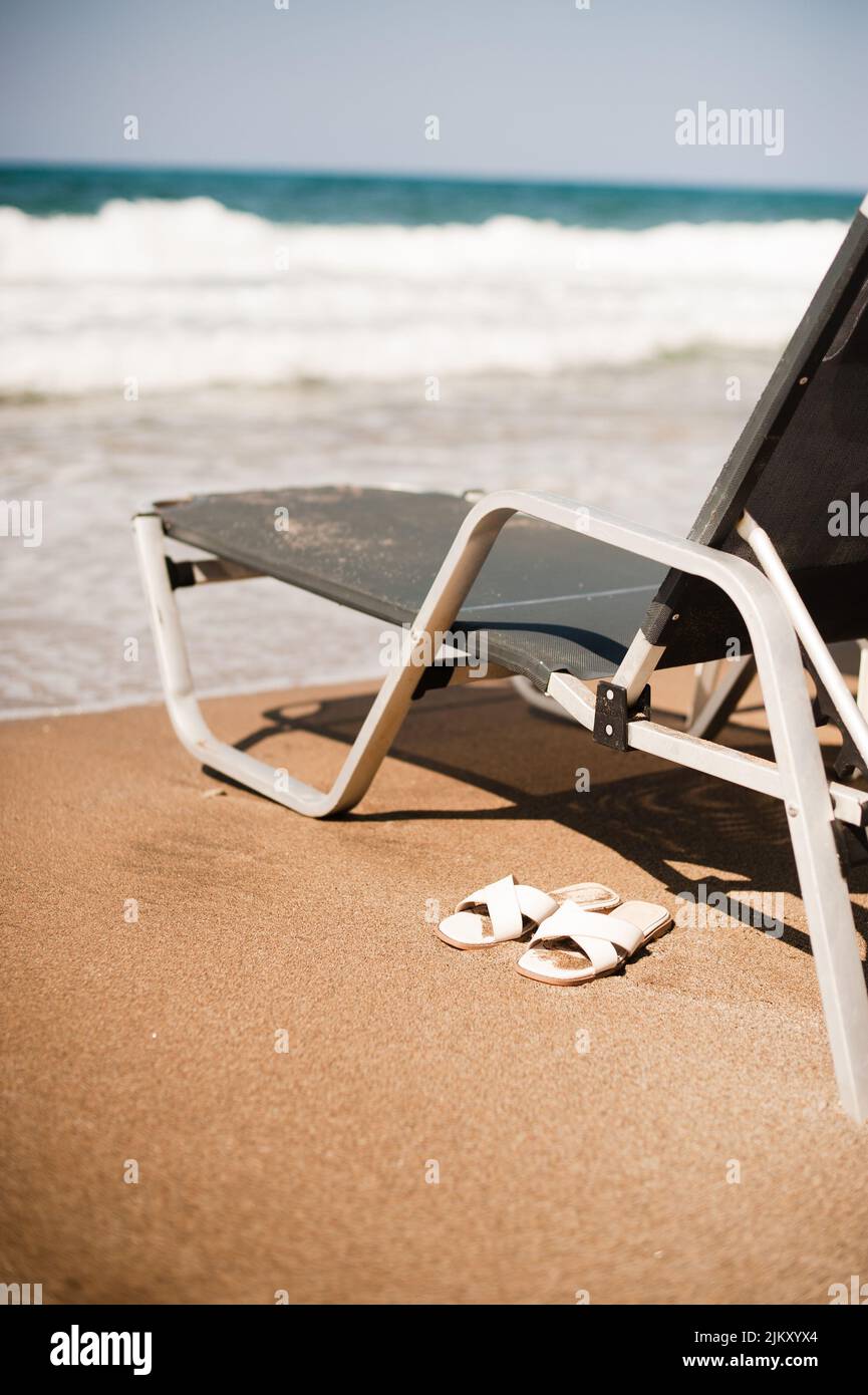 Liege am strand -Fotos und -Bildmaterial in hoher Auflösung – Alamy