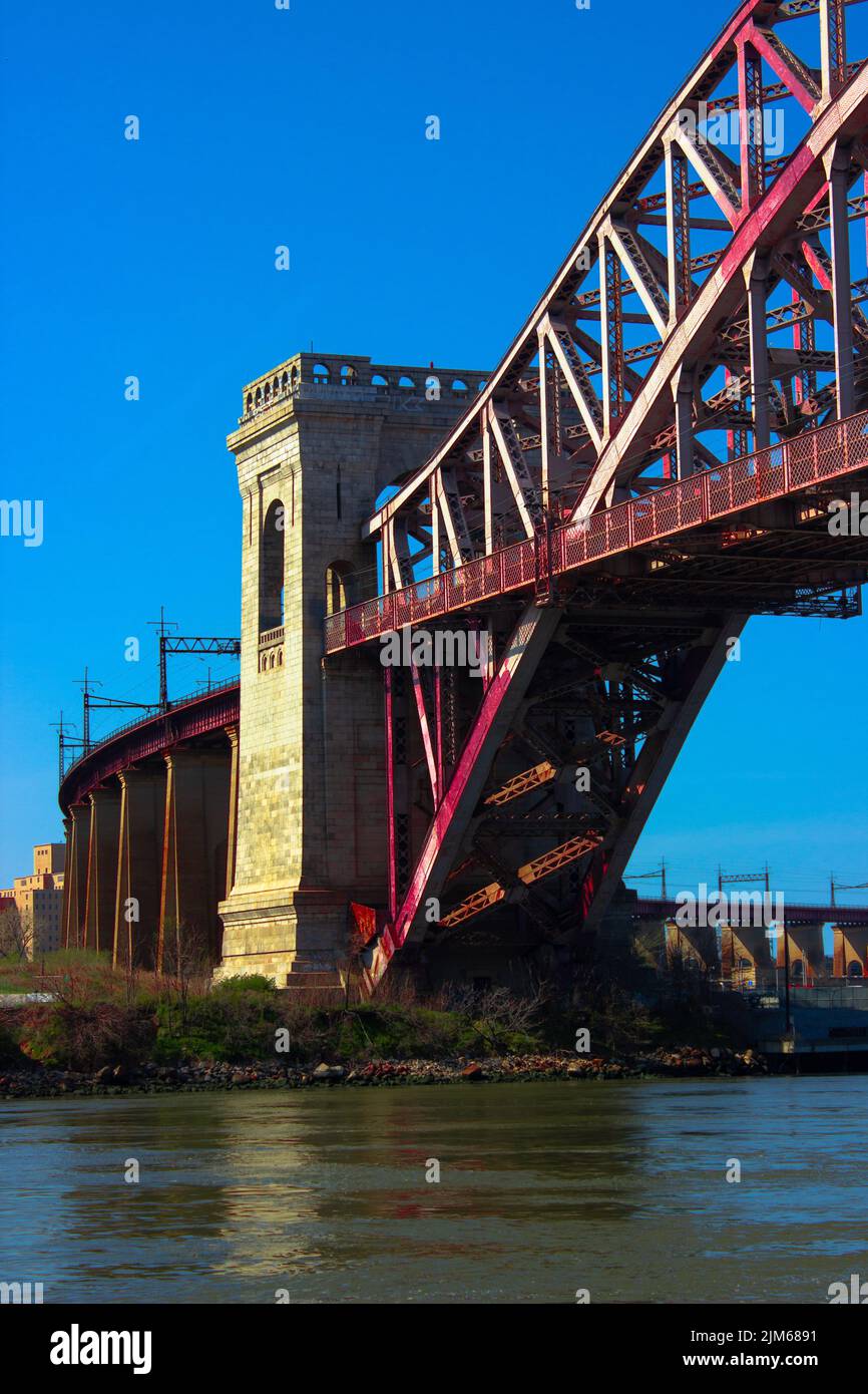 Hellgate bridge -Fotos und -Bildmaterial in hoher Auflösung – Alamy