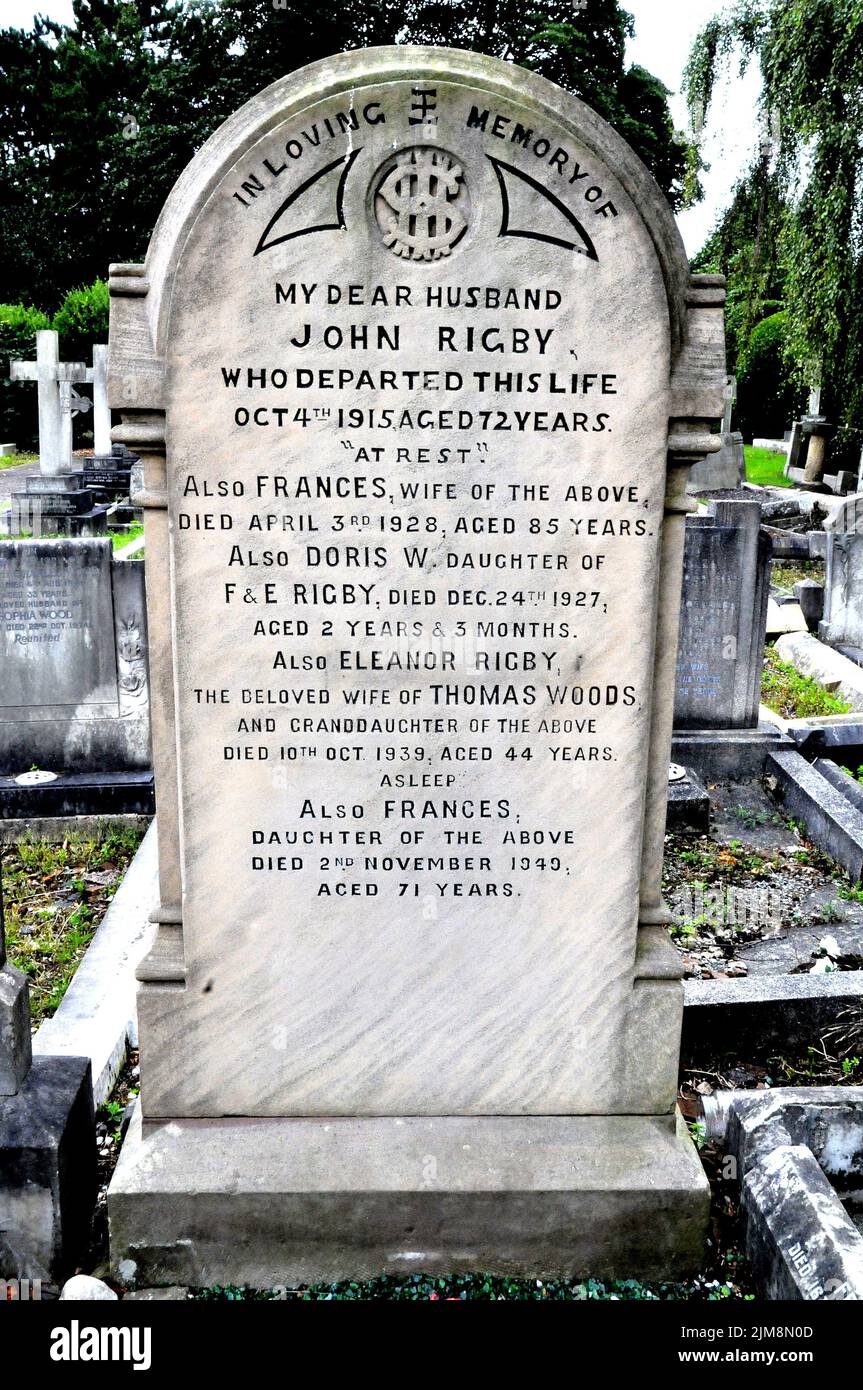 Eleanor rigby beatles -Fotos und -Bildmaterial in hoher Auflösung – Alamy