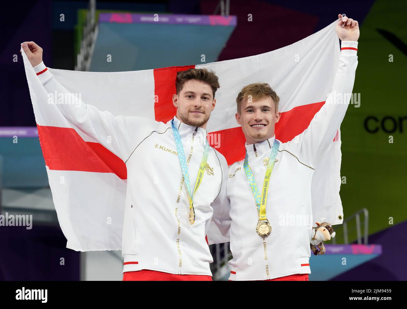 Die Engländerinnen Anthony Harding und Jack Laugher mit ihren ...