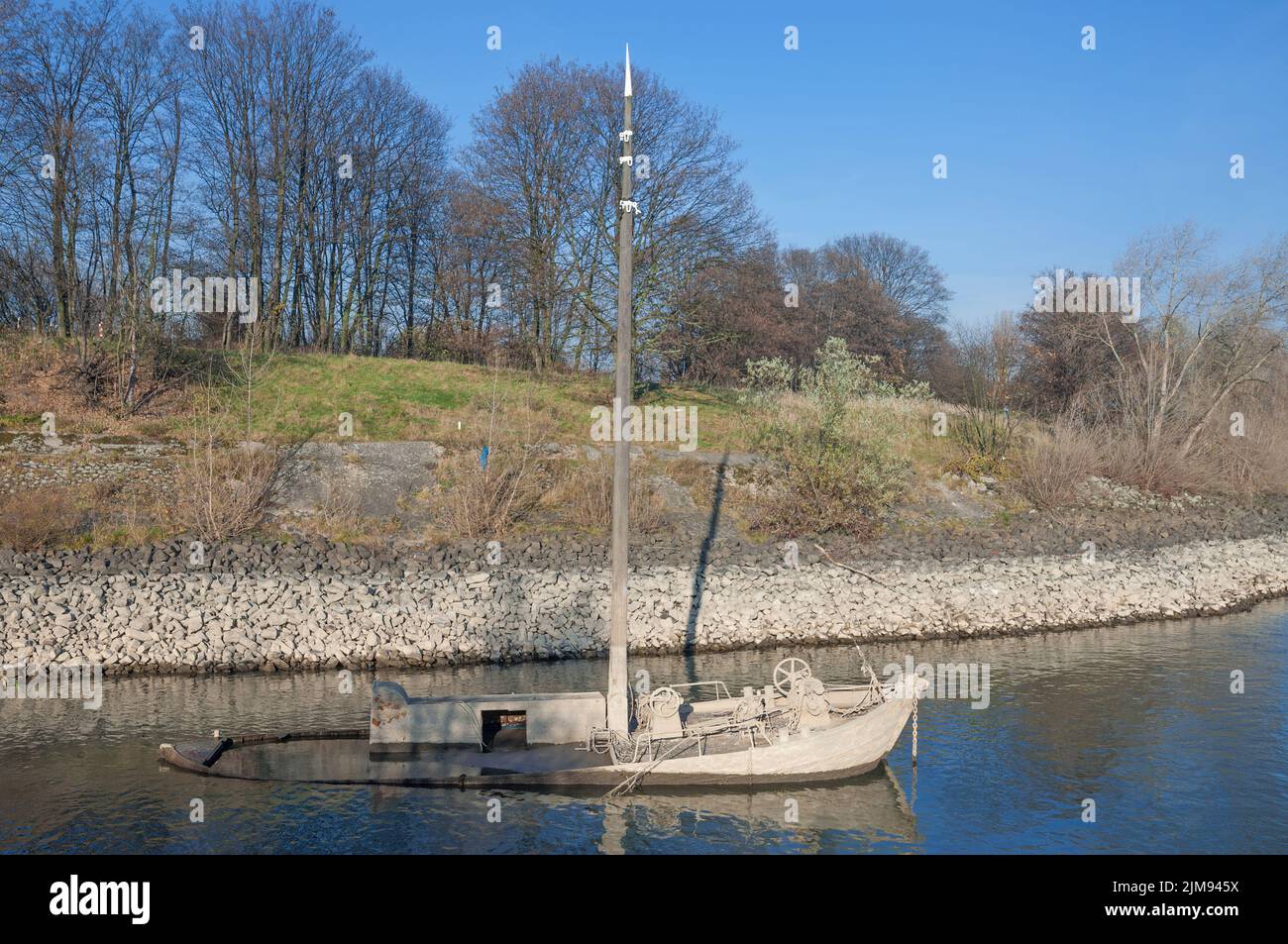 Ship eel ship -Fotos und -Bildmaterial in hoher Auflösung – Alamy