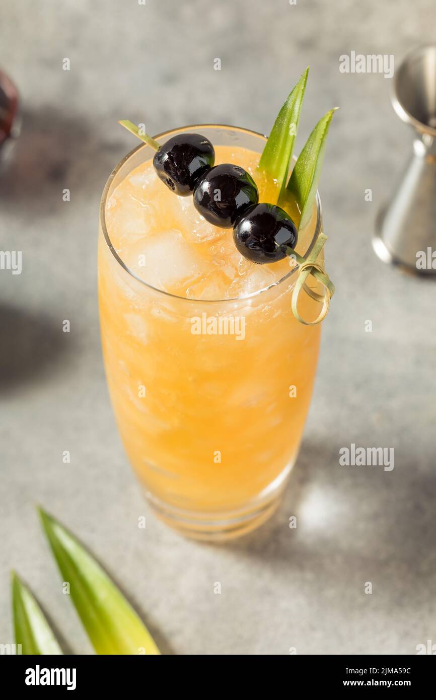 3 punkte und ein schuss cocktail -Fotos und -Bildmaterial in hoher ...