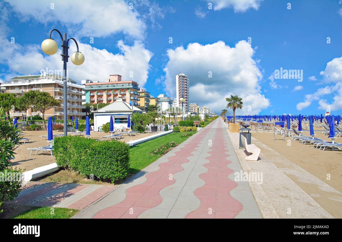 Beach jesolo adriatic sea italy -Fotos und -Bildmaterial in hoher Auflösung – Alamy