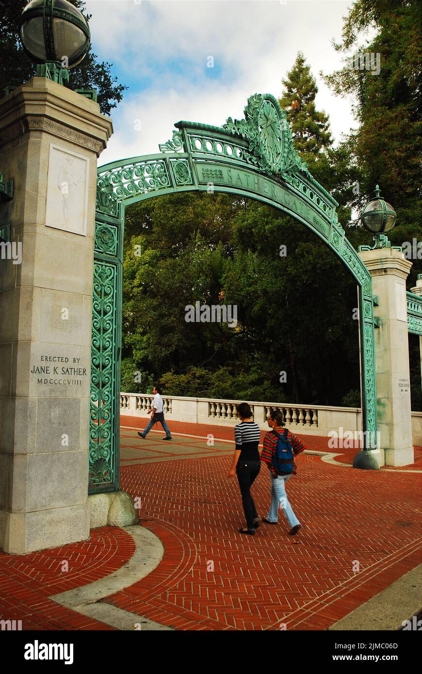 Sather tore -Fotos und -Bildmaterial in hoher Auflösung – Alamy