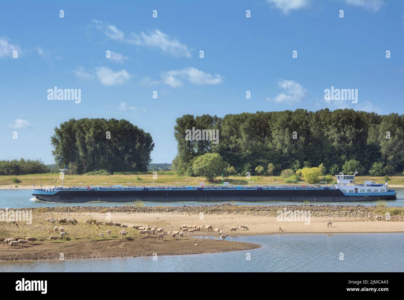 Fluss rhein deutschland schiff -Fotos und -Bildmaterial in hoher ...