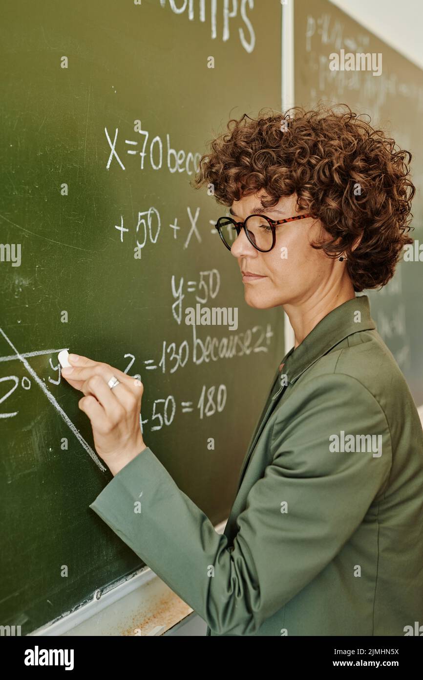 Lehrer und tafel -Fotos und -Bildmaterial in hoher Auflösung – Alamy