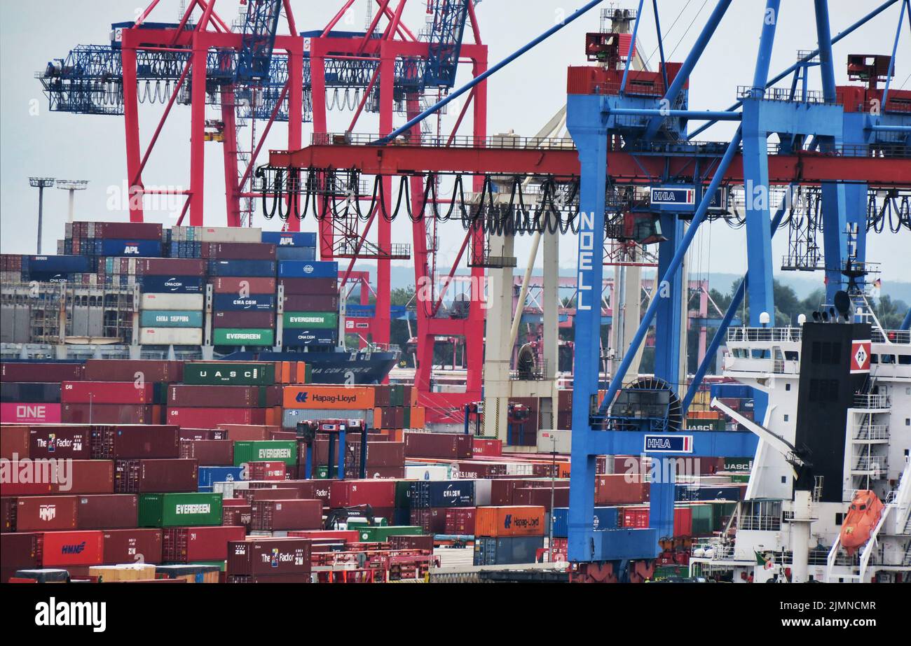 Hhla hhla container terminal tollerort -Fotos und -Bildmaterial in hoher Auflösung – Alamy