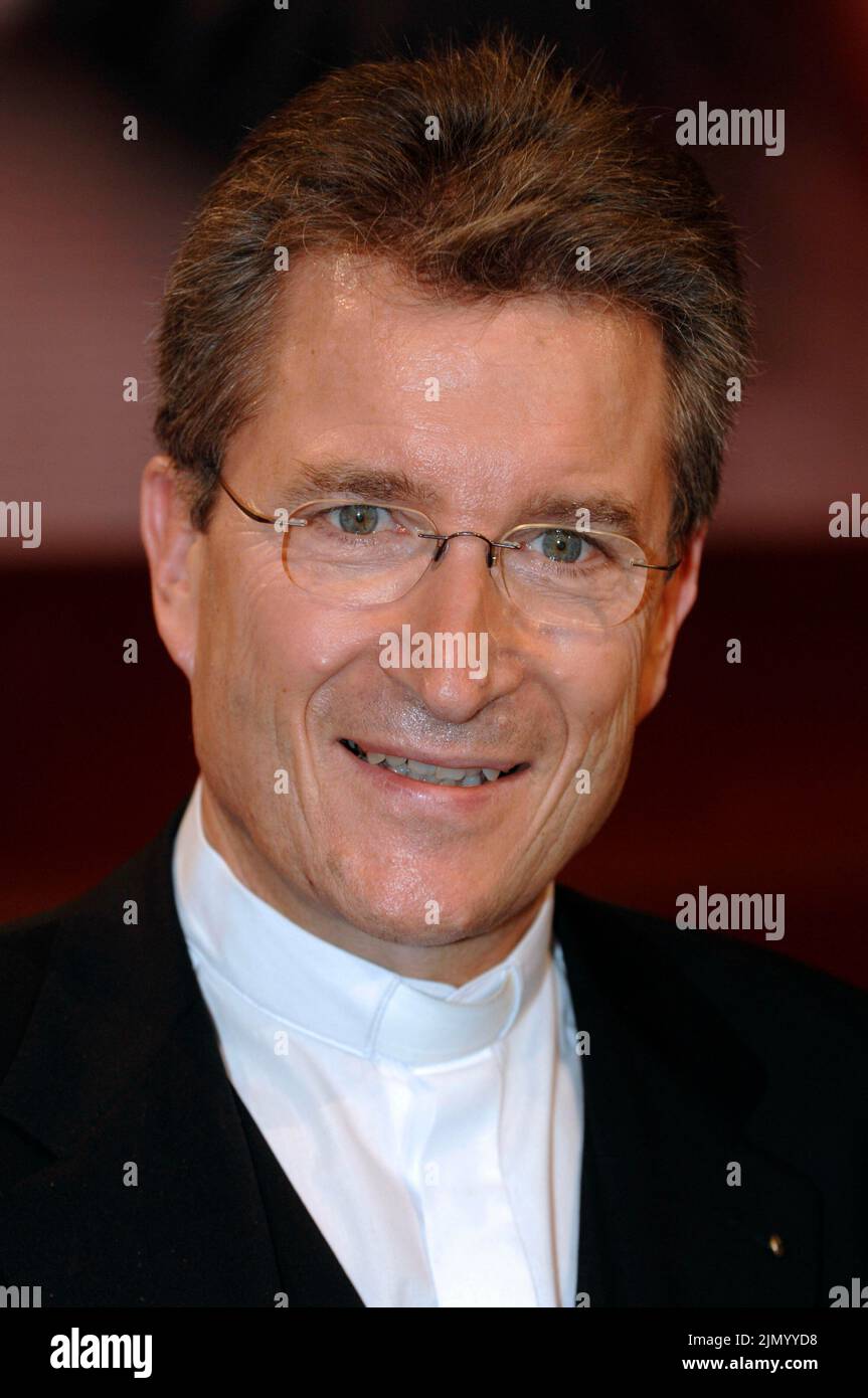 Bishop wolfgang huber -Fotos und -Bildmaterial in hoher Auflösung – Alamy