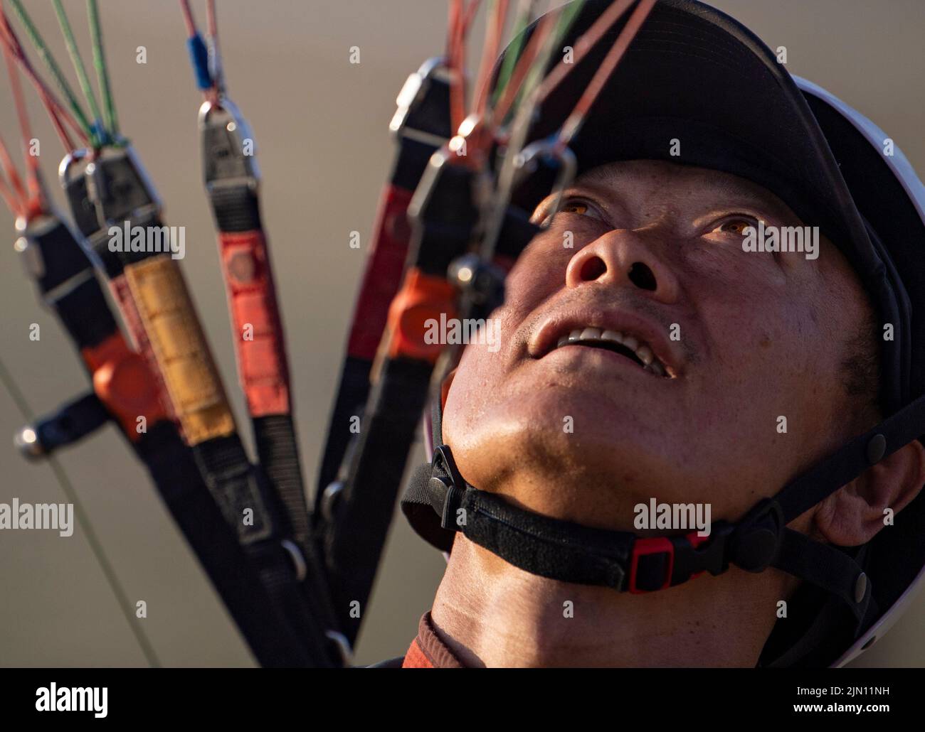 (220808) -- XINJIANG, 8. August 2022 (Xinhua) -- Chen Ruifeng ...