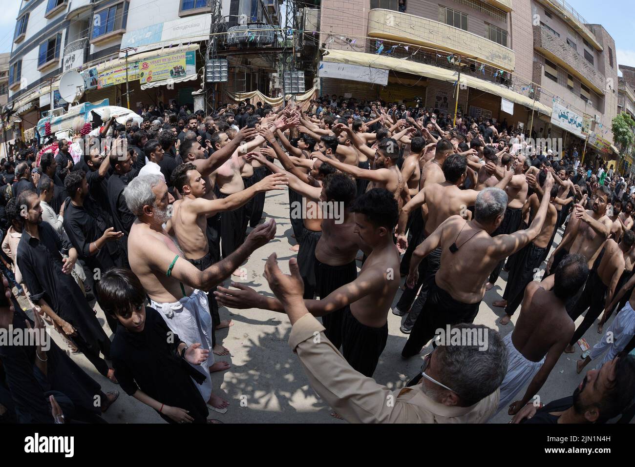 Neunter tag der aschura -Fotos und -Bildmaterial in hoher Auflösung – Alamy