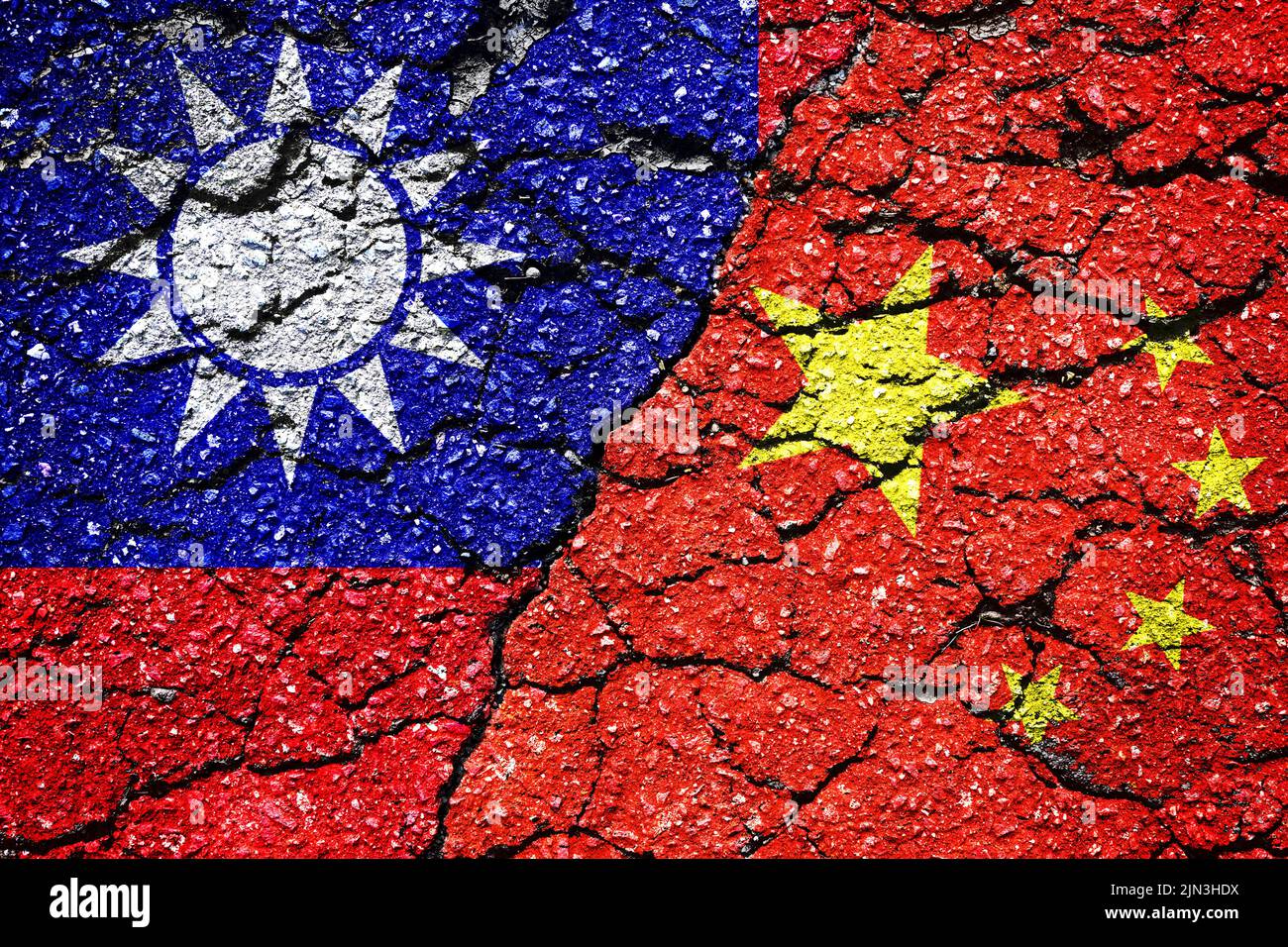 Taiwan Und China Flaggen Mit Träne, Symbol Foto Taiwan Konflikt ...