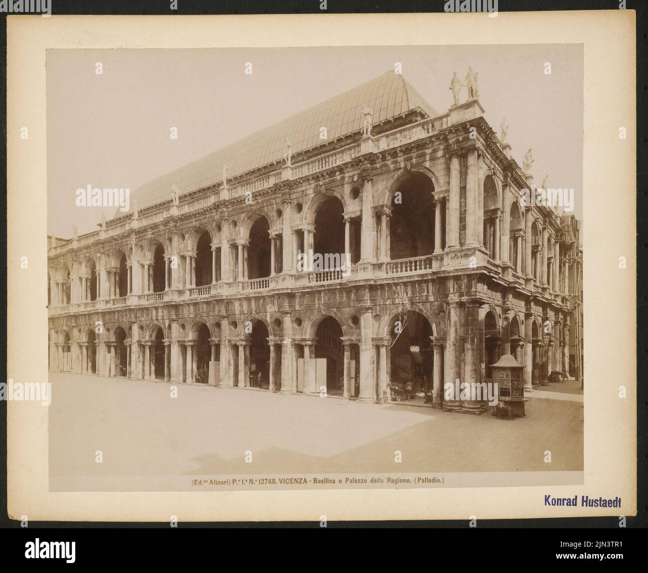 Als architekt basilica palladiana palazzo della ragione -Fotos und -Bildmaterial in hoher ...