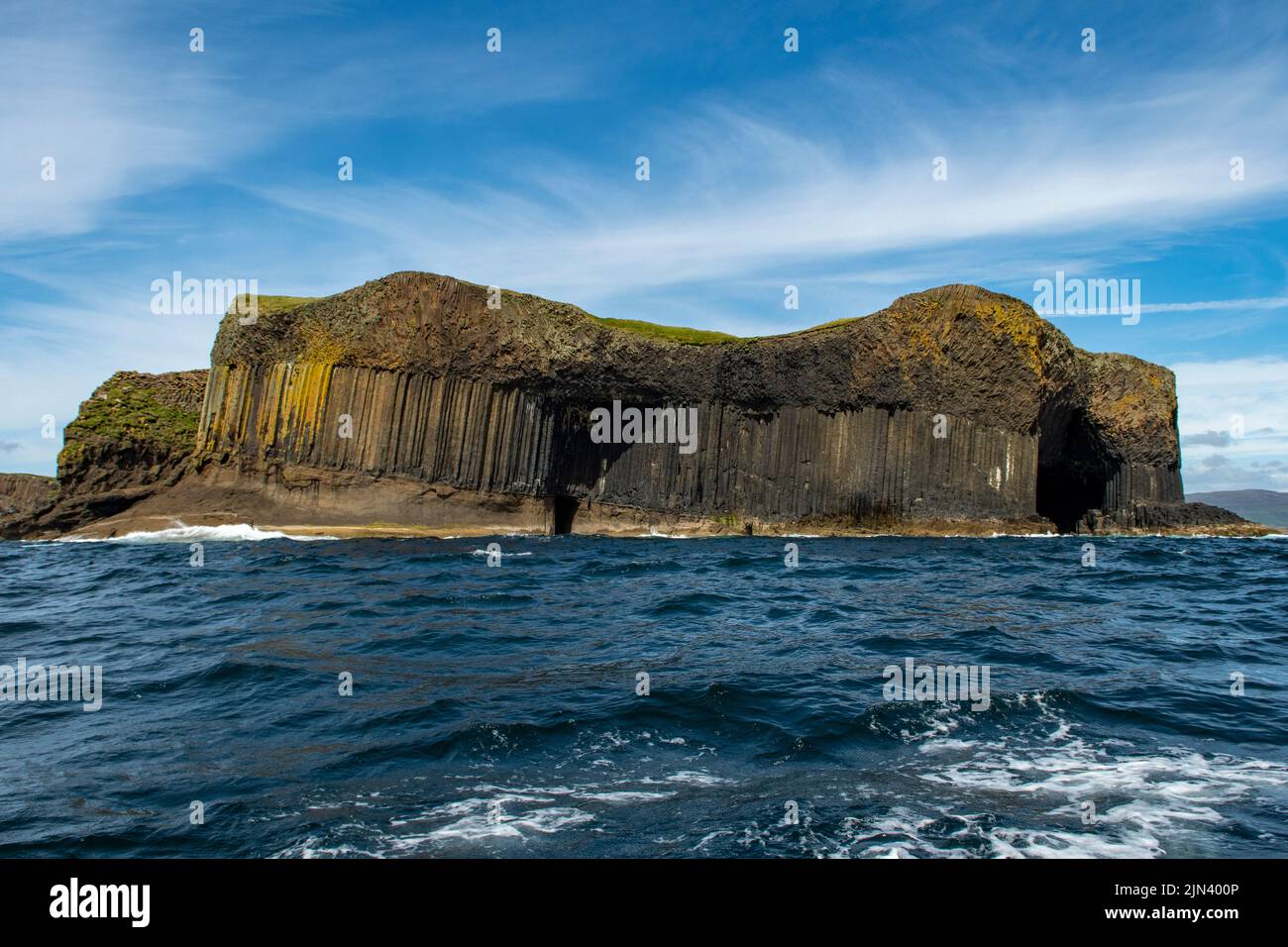 Cliffs columns -Fotos und -Bildmaterial in hoher Auflösung – Alamy
