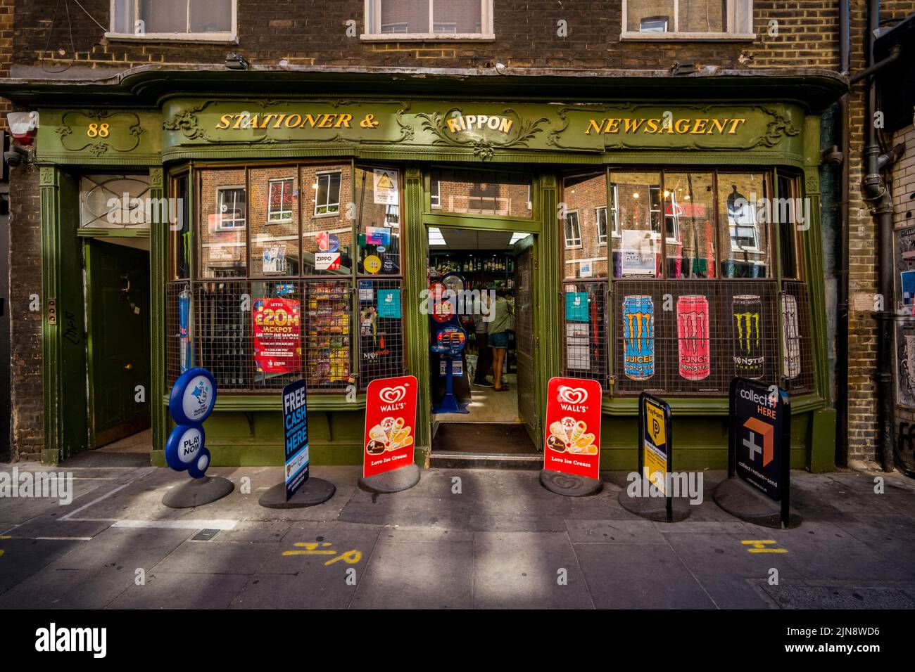 Rippon zeitungsladen -Fotos und -Bildmaterial in hoher Auflösung – Alamy