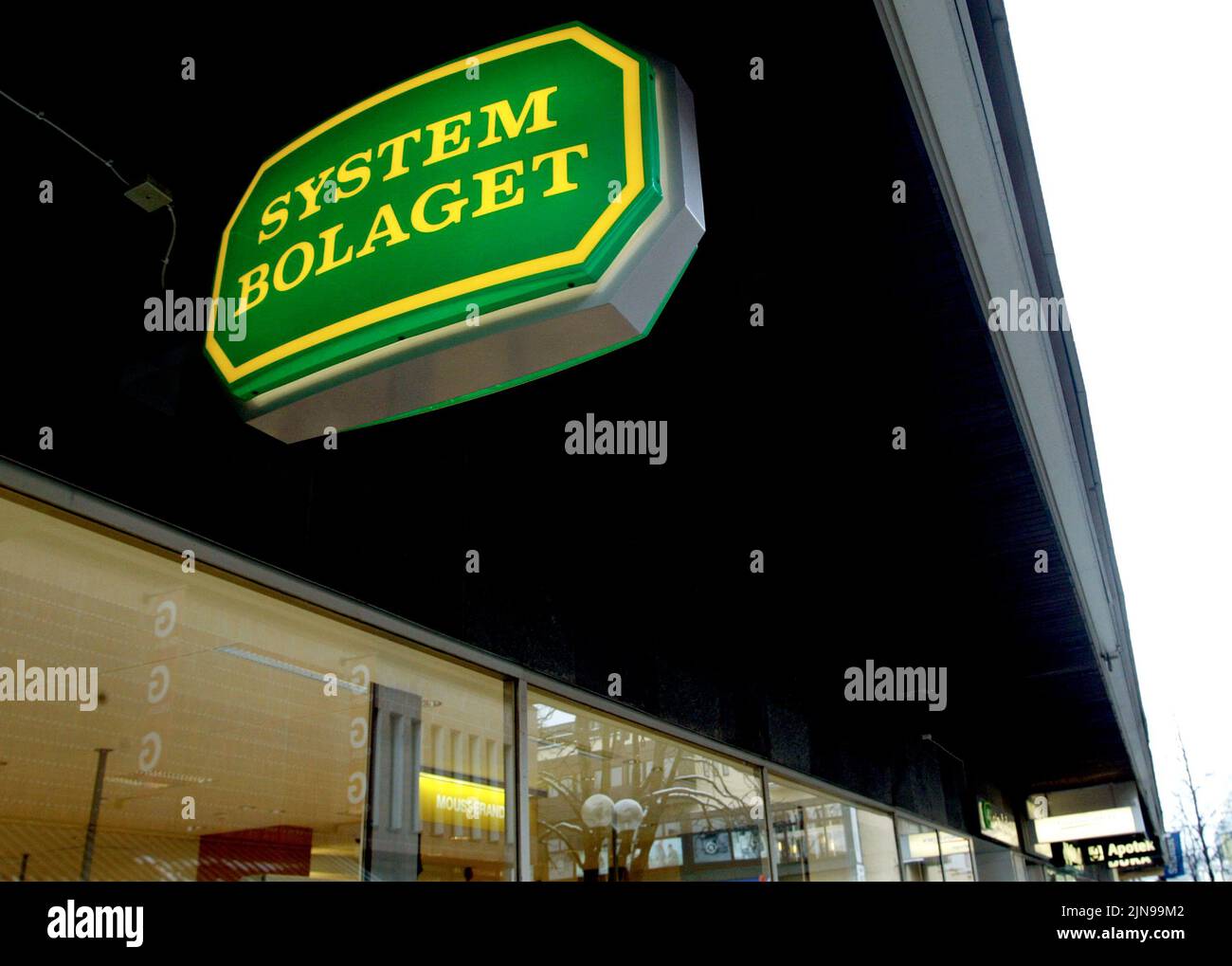 Systembolaget emblem -Fotos und -Bildmaterial in hoher Auflösung – Alamy