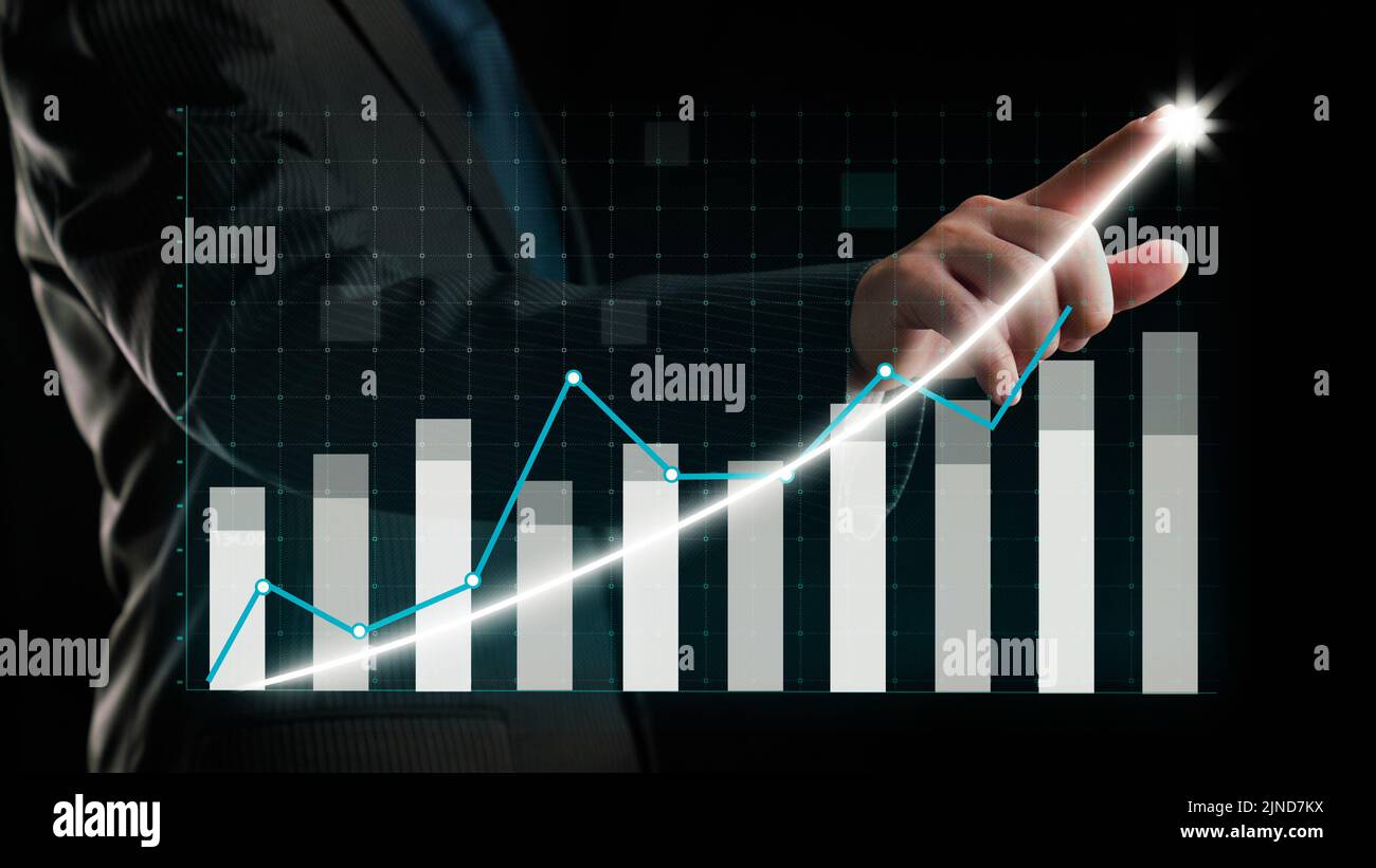 Businessman Draw Finance anspielende Grafik-Chart zeigt das Wachstum ...