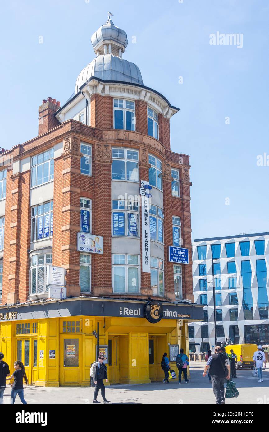 Corner building -Fotos und -Bildmaterial in hoher Auflösung – Alamy