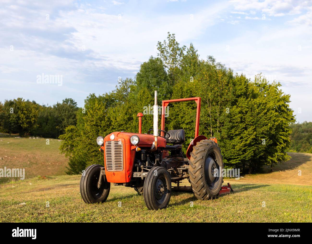 Oldtimer tractor -Fotos und -Bildmaterial in hoher Auflösung – Alamy