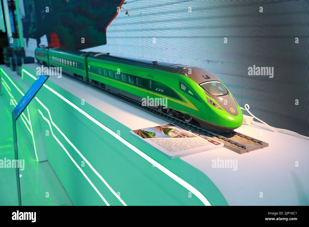 High speed train model -Fotos und -Bildmaterial in hoher Auflösung – Alamy