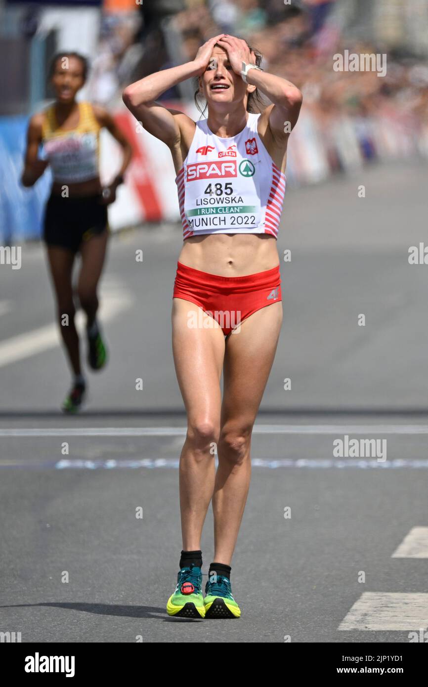München, Deutschland. 15. August 2022. Die Polin Aleksandra Lisowska feiert am ersten Tag der ...