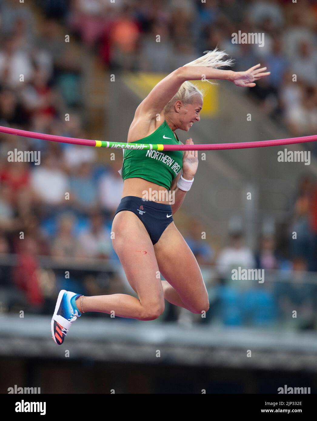 Ellie McCartney aus Nordirland tritt beim Polsprung-Finale der Frauen ...