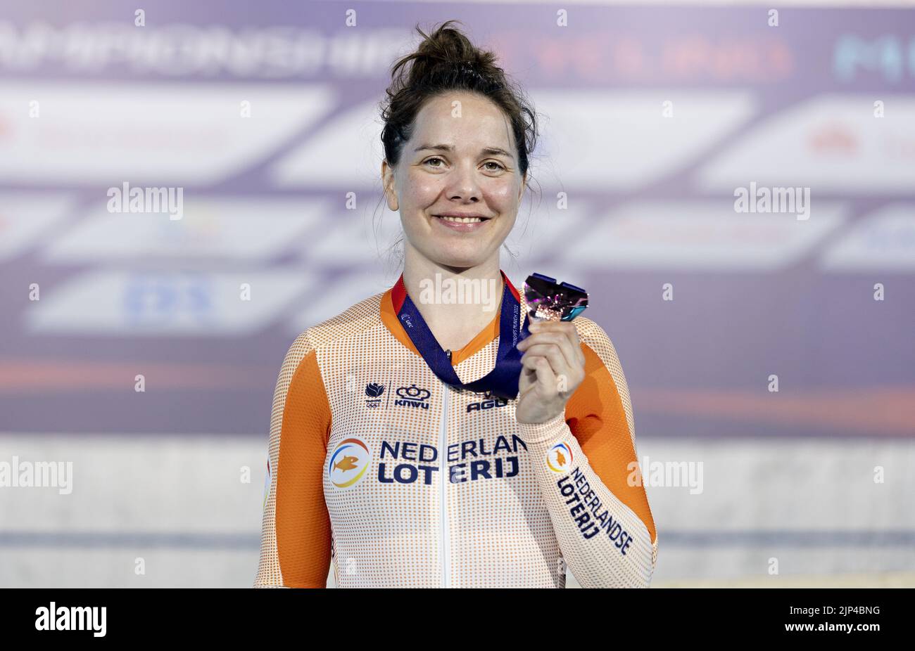 MÜNCHEN - Laurine van Riessen mit Bronzemedaille beim Bahnradfahren ...