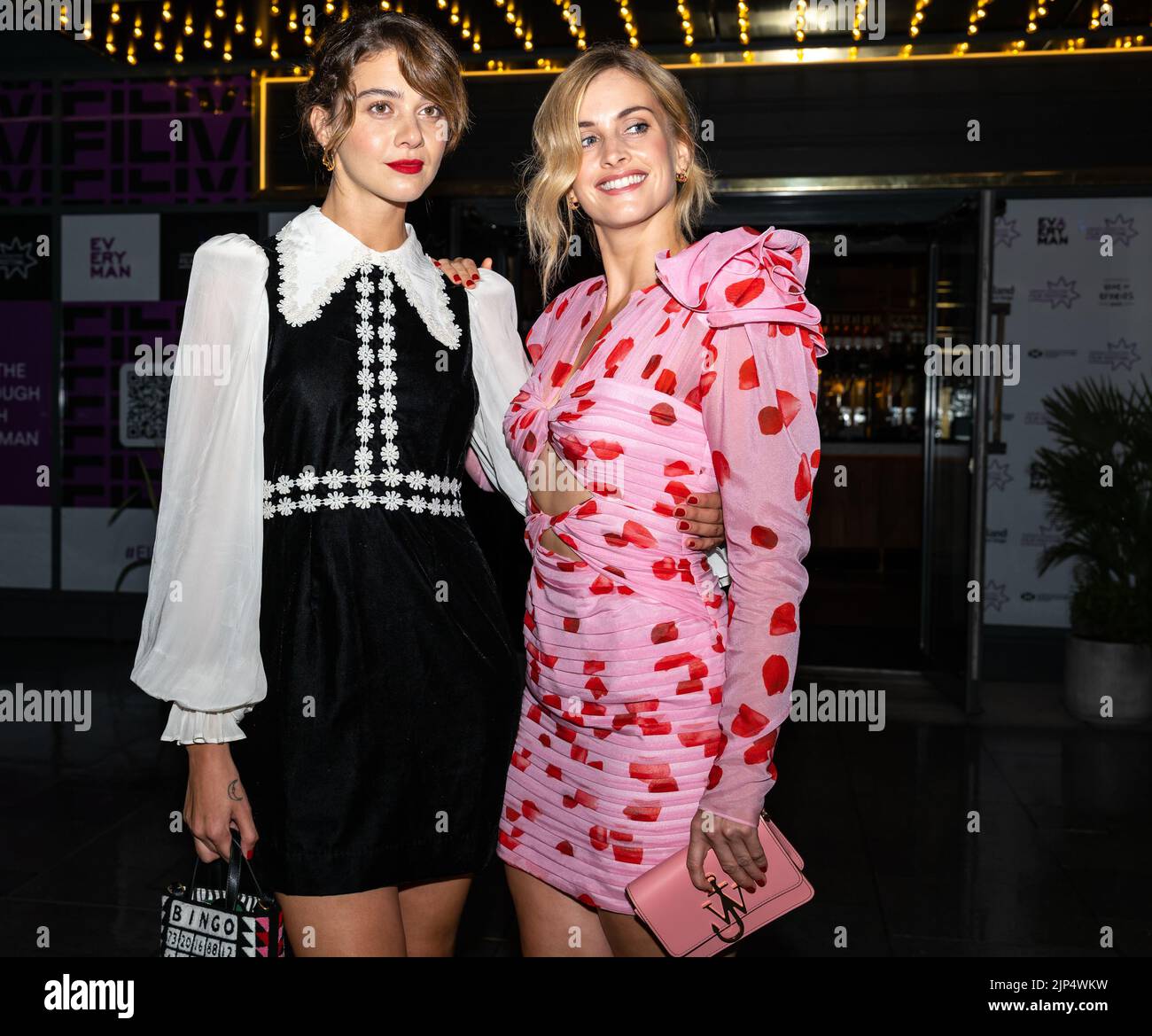 Besetzung von emma appleton und besetzung von stefani martini -Fotos ...