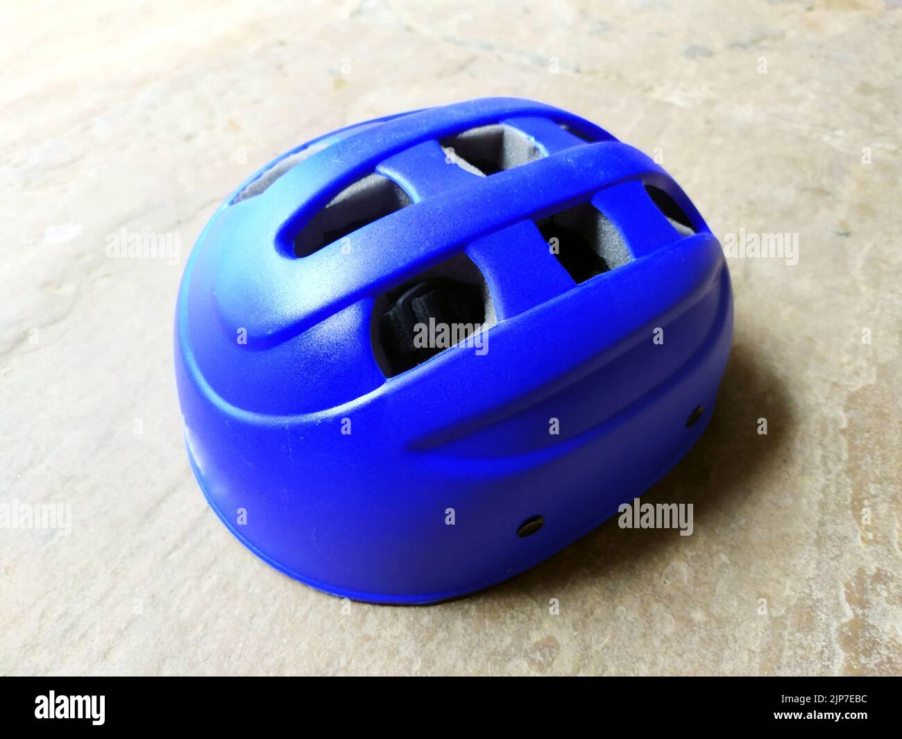 Lustig helm -Fotos und -Bildmaterial in hoher Auflösung – Alamy