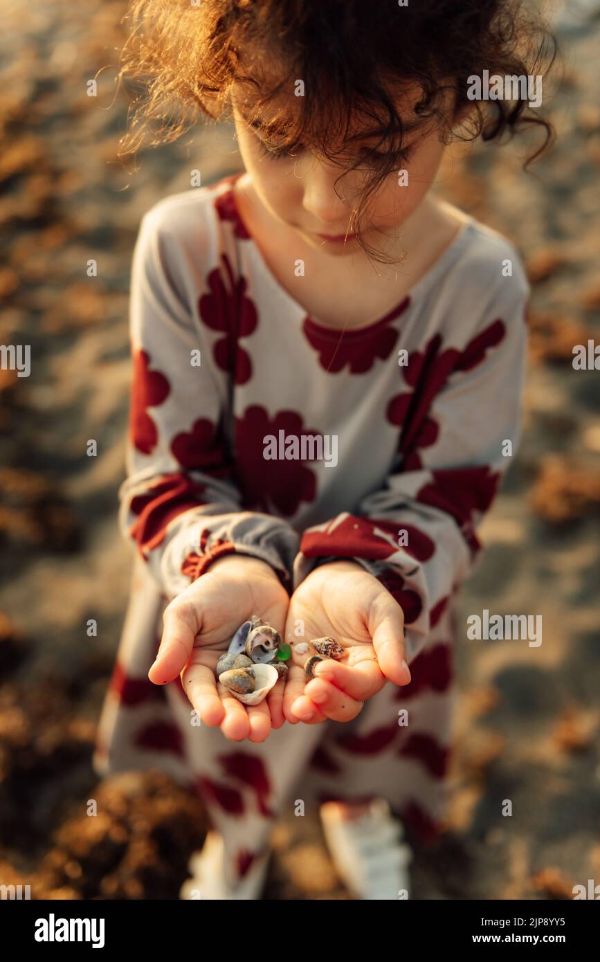 Vintage girl -Fotos und -Bildmaterial in hoher Auflösung – Alamy