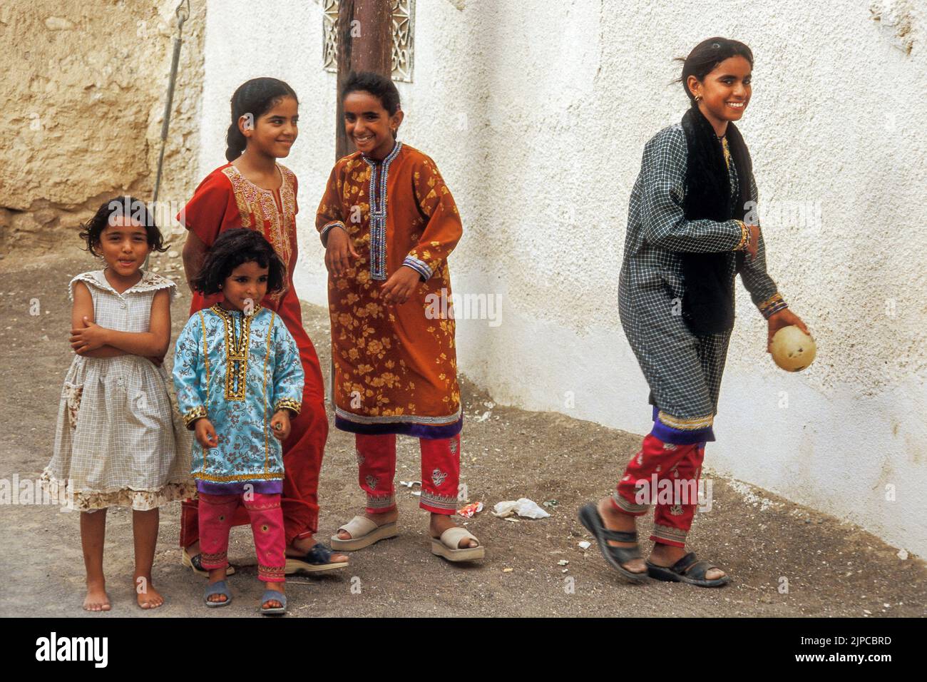 Dorf oman kinder -Fotos und -Bildmaterial in hoher Auflösung – Alamy