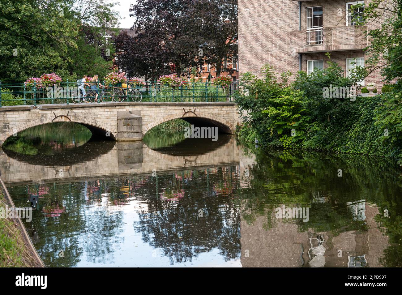Stadtpark antwerpen -Fotos und -Bildmaterial in hoher Auflösung – Alamy