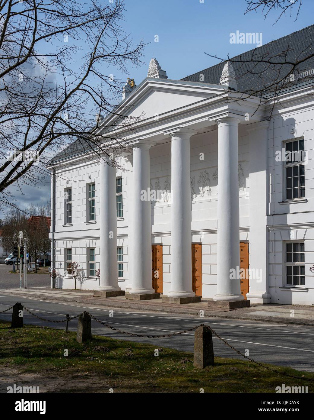Putbus theater -Fotos und -Bildmaterial in hoher Auflösung – Alamy